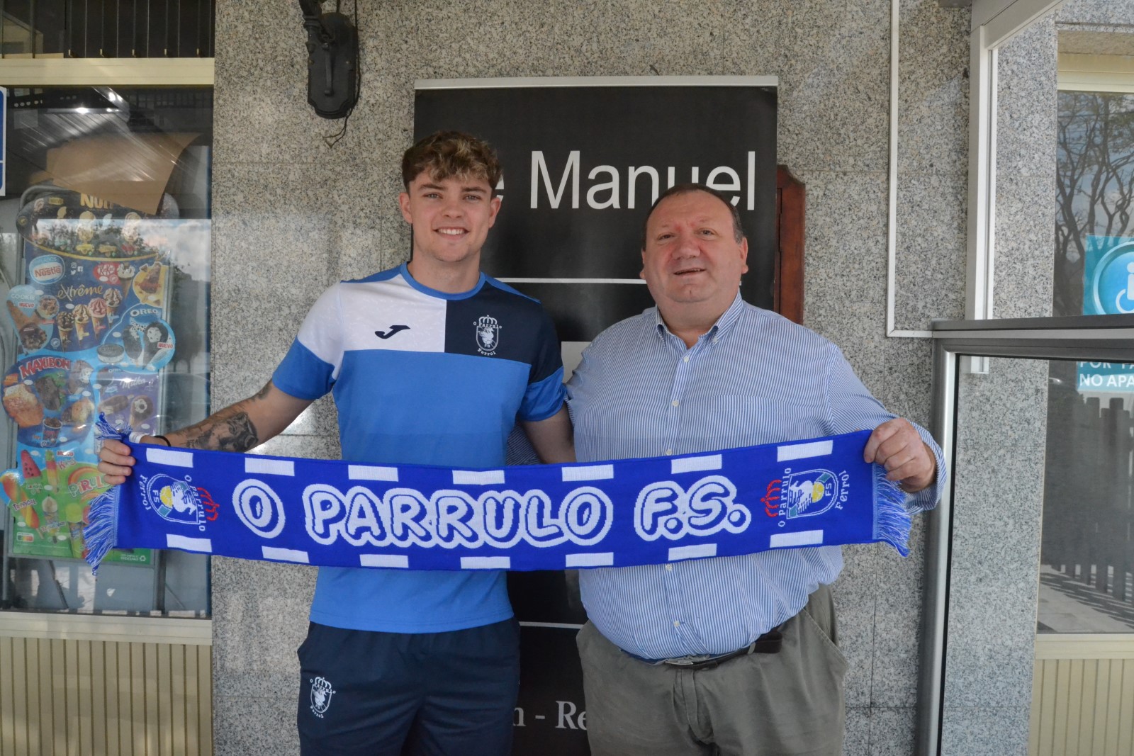 Álex Moñino es presentado oficialmente como jugador de O Parrulo Ferrol ...