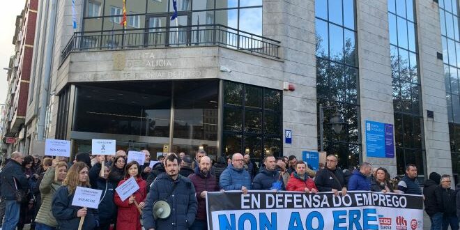 Trabajadores de Einsa Print de As Pontes se movilizan en Ferrol contra ...