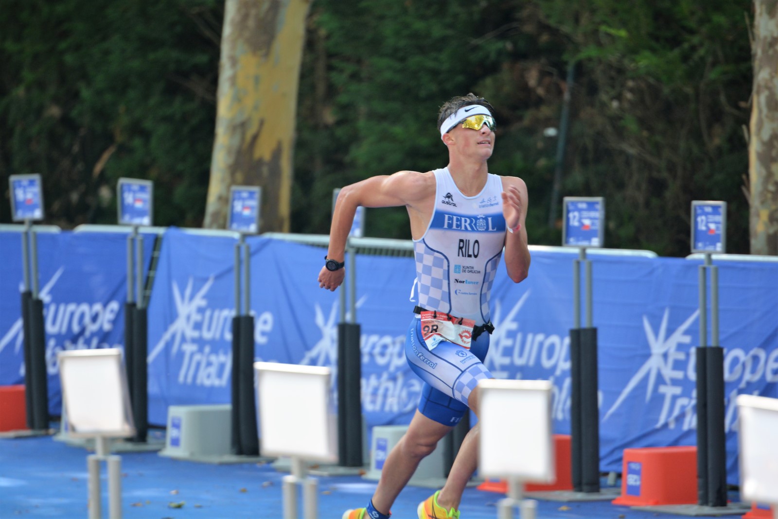 Álex Rilo lidera la expedición del Triatlón Ferrol a Santiago de 28 ...